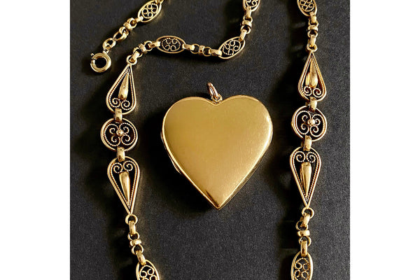 LAELIUS Antiques – Antique French 18k Gold Ornate Link Chain